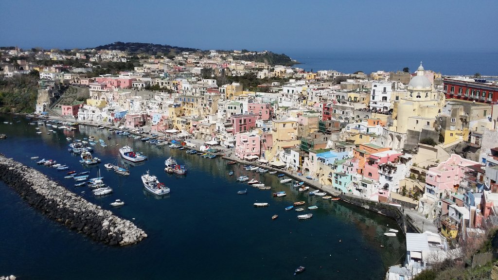 Insel Procida - die kleine romantische Fischerinsel im Golf von Neapel
